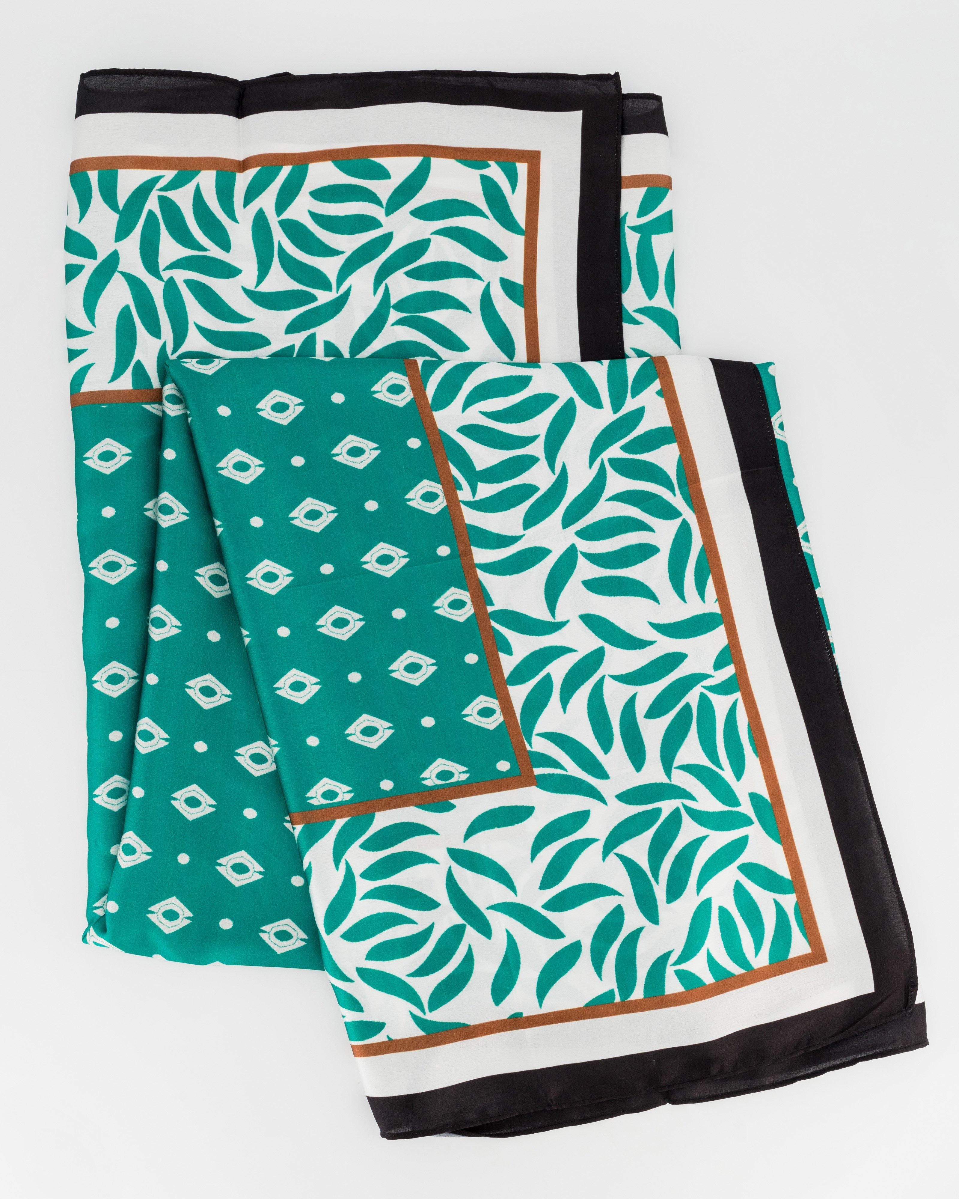 Women’s Zanna Square Leaf Print Scarf | Old Khaki
