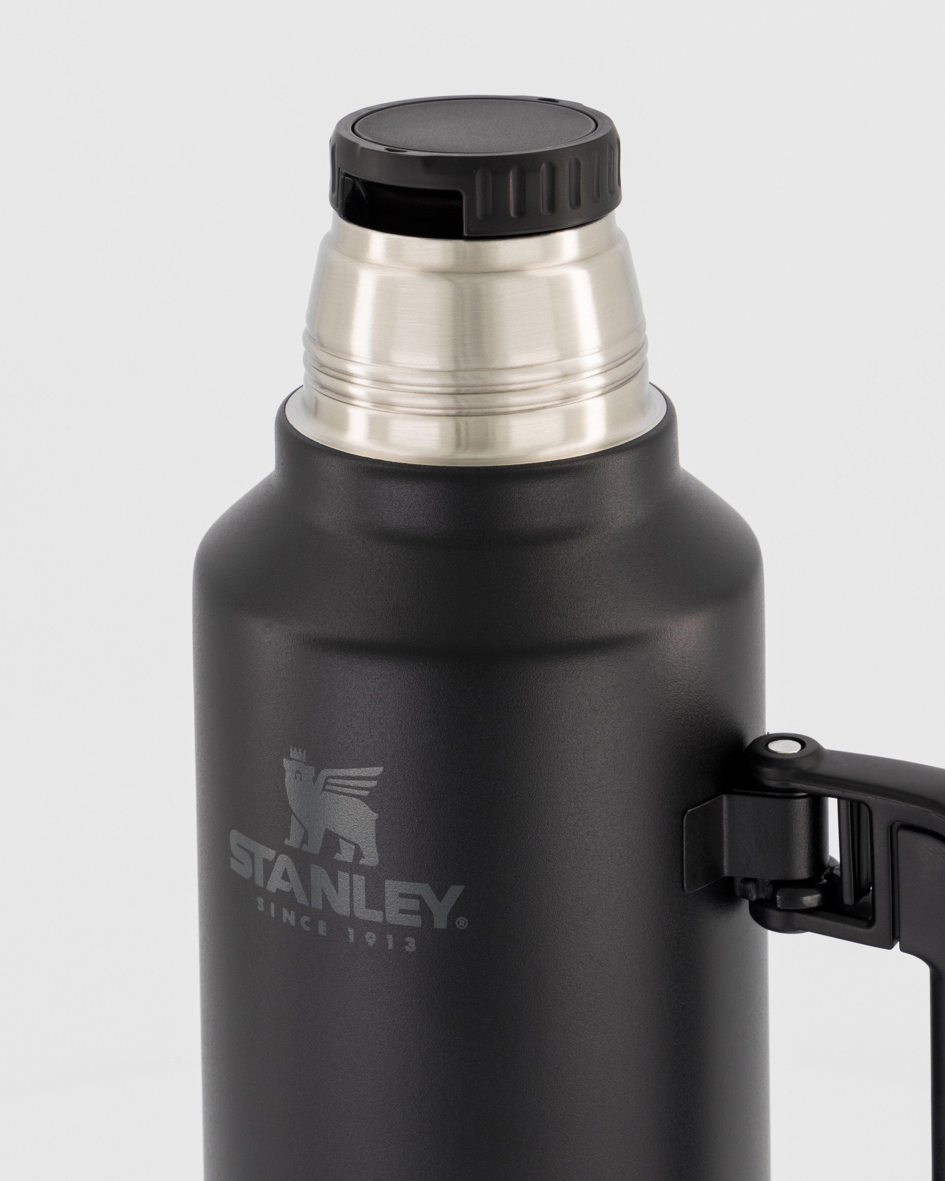 Stanley 1.9L Classic Vacuum Flask
